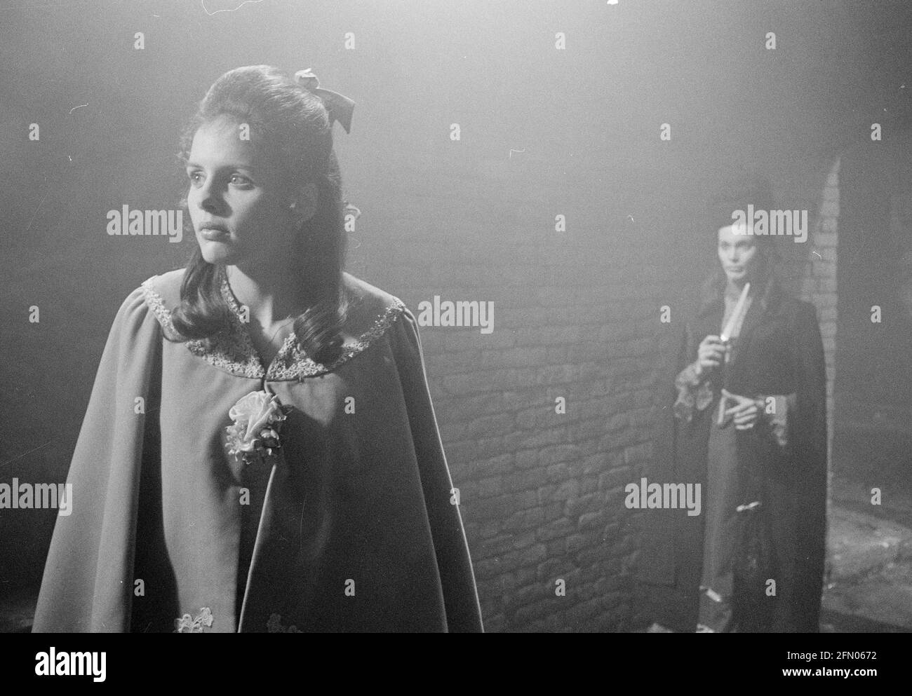 Dr. Jekyll and Sister Hyde (1971) Susan Brodrick, Martine Beswick, Date ...