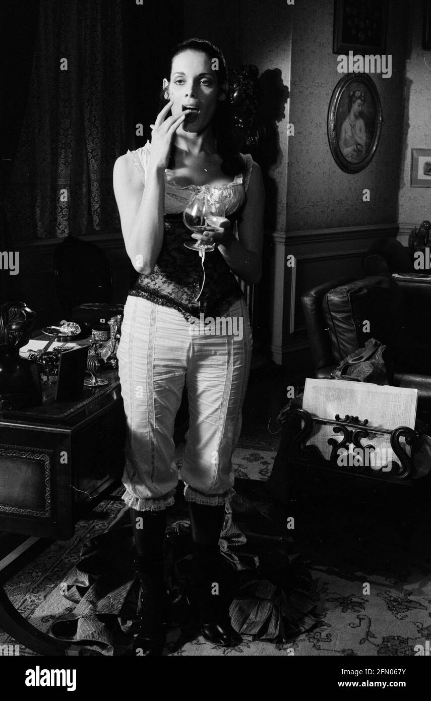 Dr Jekyll And Sister Hyde