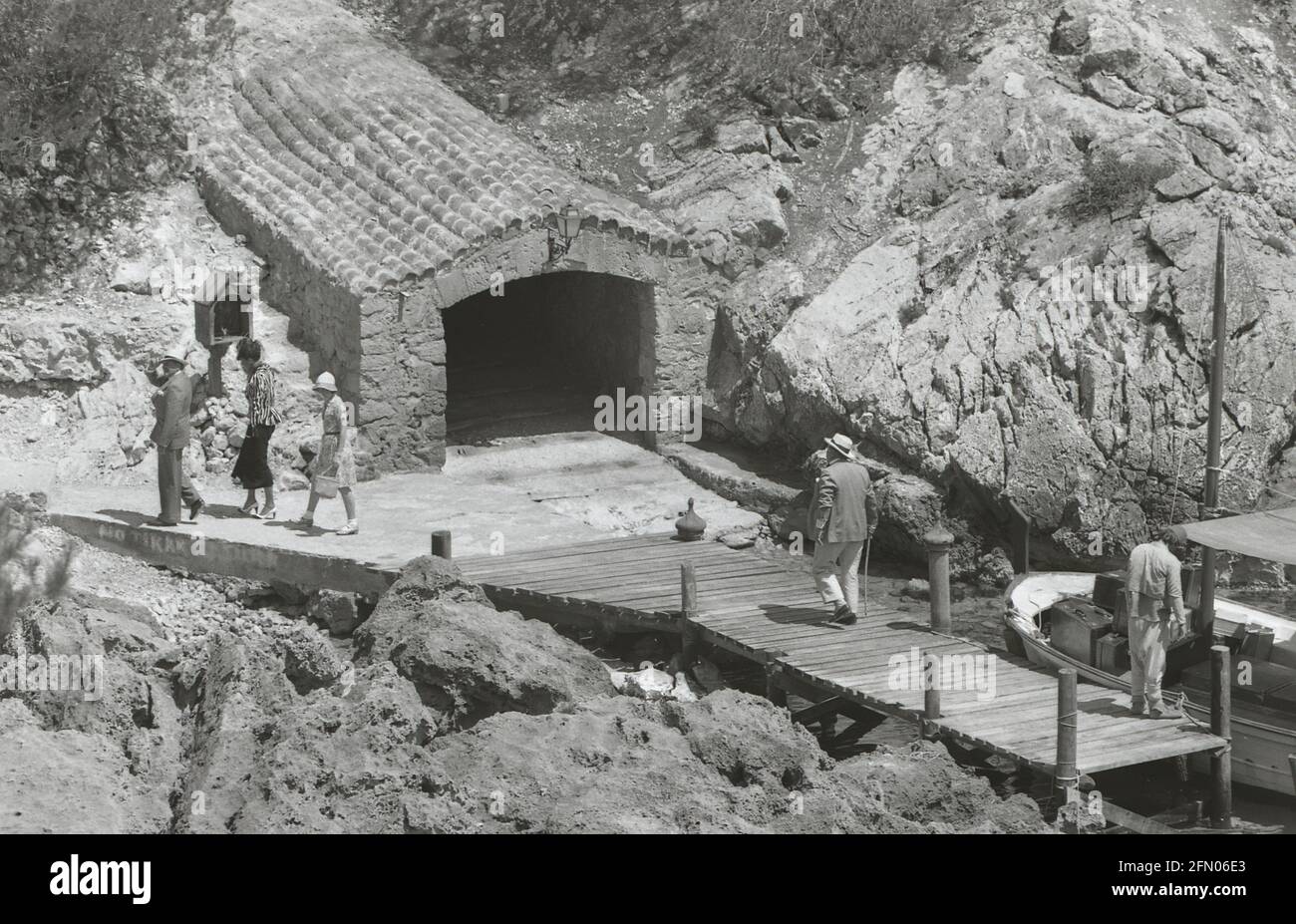 Evil Under the Sun (1982) Peter Ustinov, Denis Quilley, Diana Rigg ...