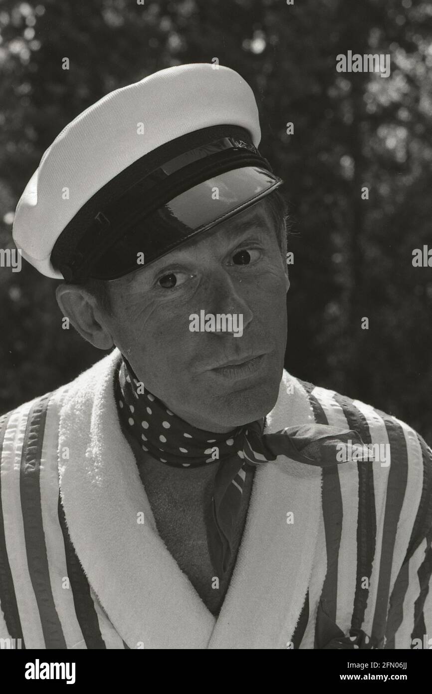 Evil Under the Sun (1982) Roddy McDowall, Date: 1982 Stock Photo - Alamy