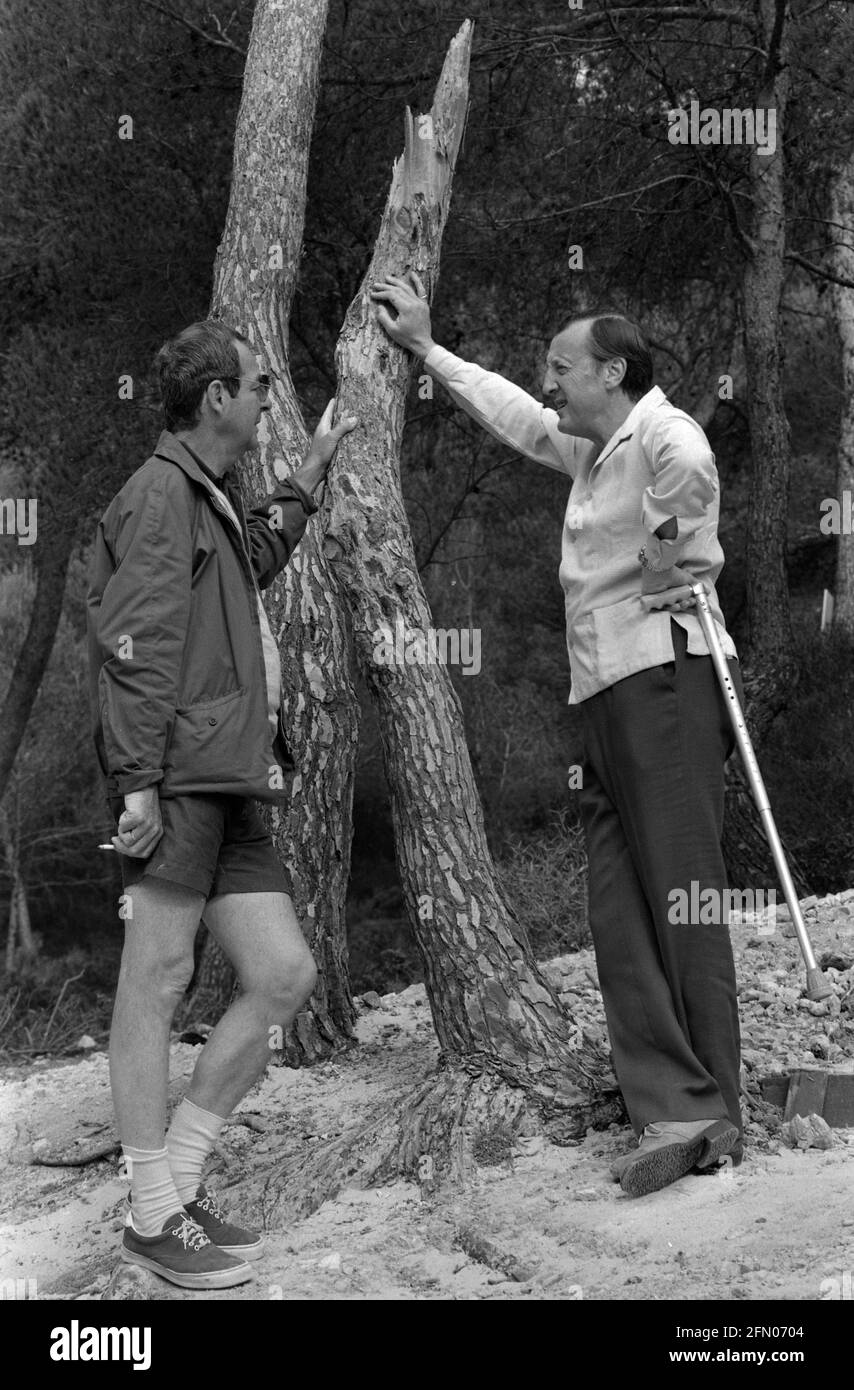 Evil Under the Sun (1982) Film Director, Guy Hamilton, Date: 1982 Stock ...