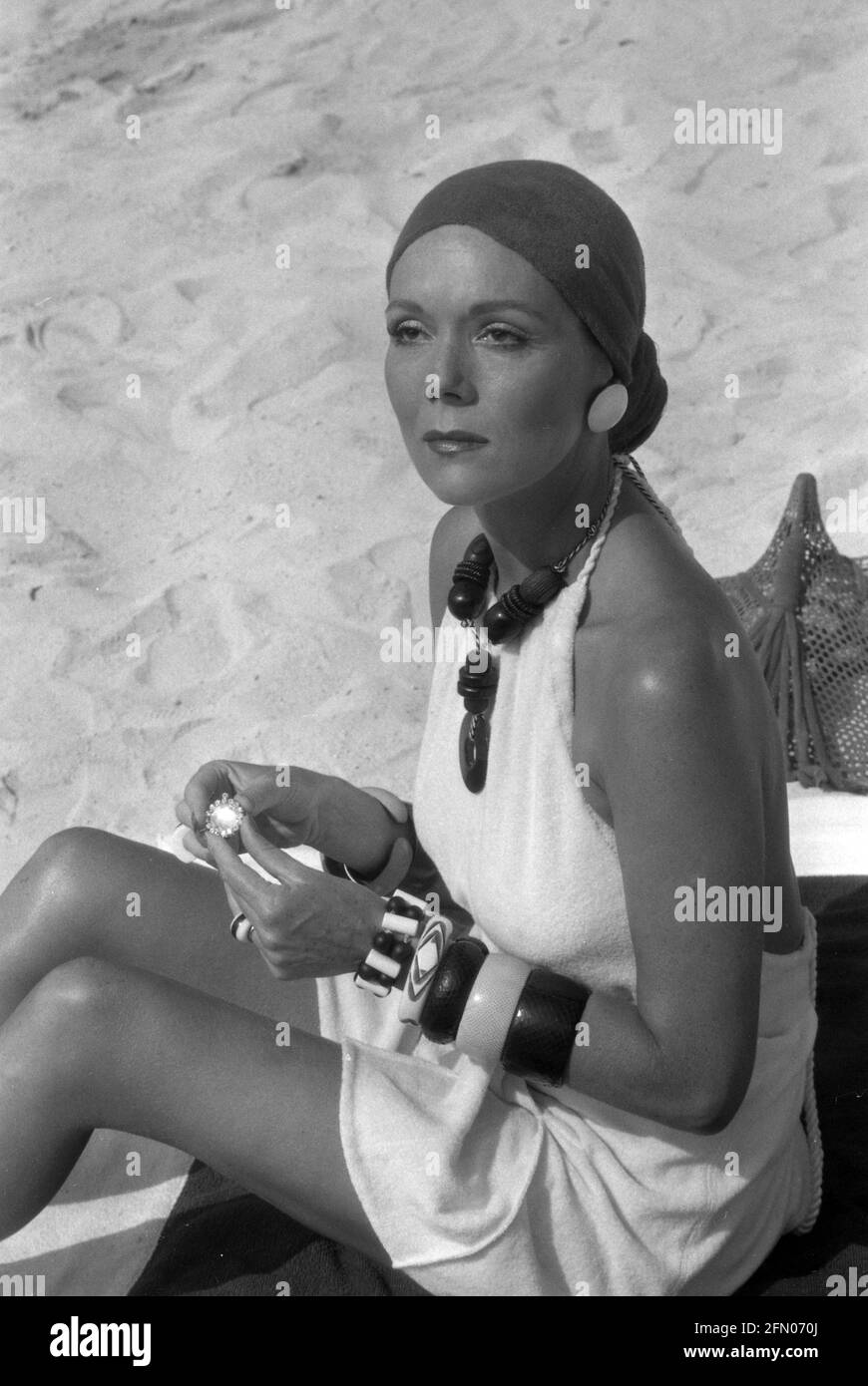 Evil Under the Sun (1982) Diana Rigg, Date: 1982 Stock Photo - Alamy