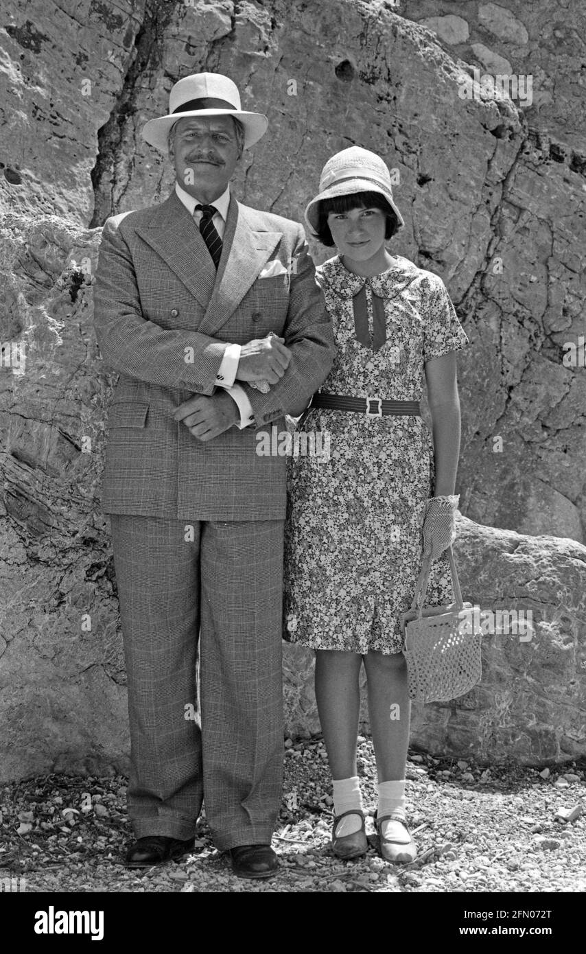 Evil Under the Sun (1982) Denis Quilley, Emily Hone, Date: 1982 Stock ...