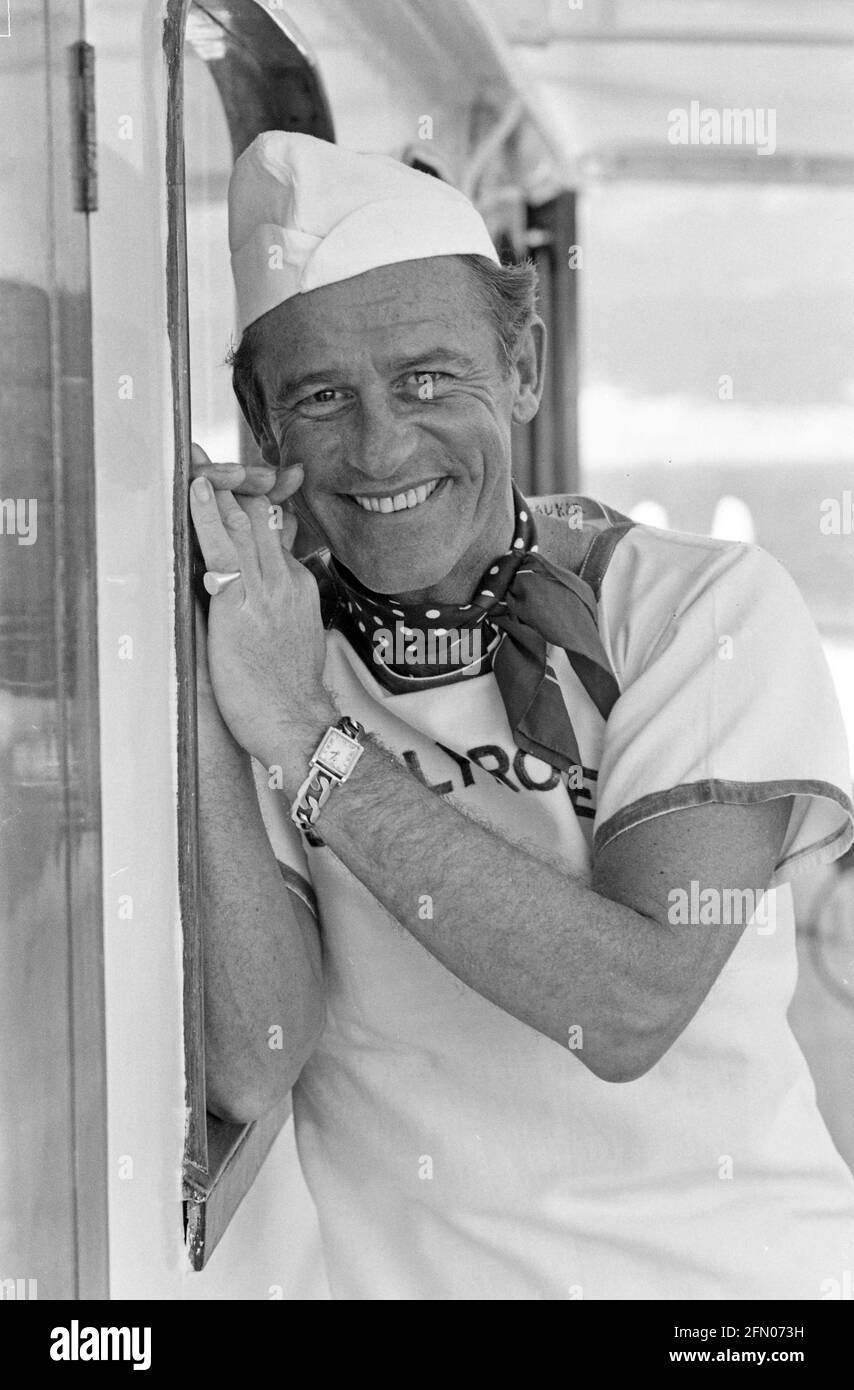 Evil Under the Sun (1982) Roddy McDowall, Date: 1982 Stock Photo - Alamy