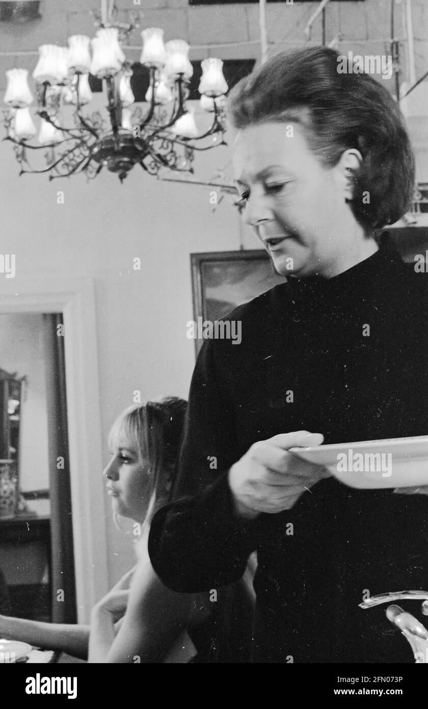 Betty marsden hi-res stock photography and images - Alamy