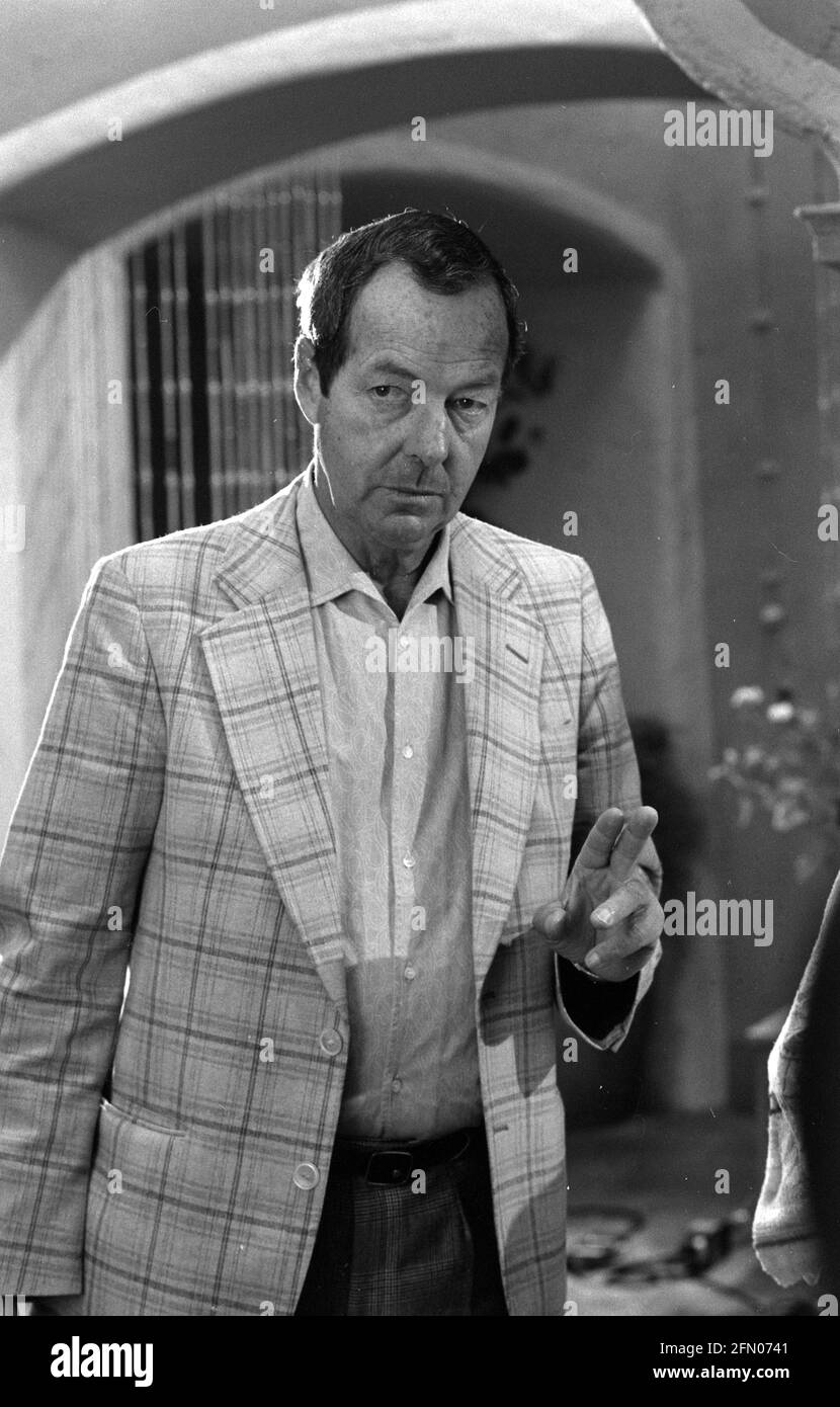 Evil Under the Sun (1982) Film Director, Guy Hamilton, Date: 1982 Stock ...