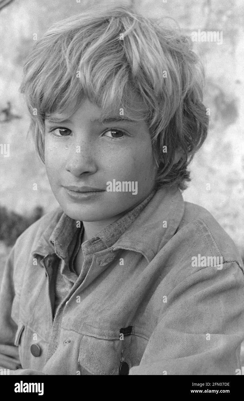 Eyewitness (1970) Mark Lester, Date: 1970 Stock Photo - Alamy