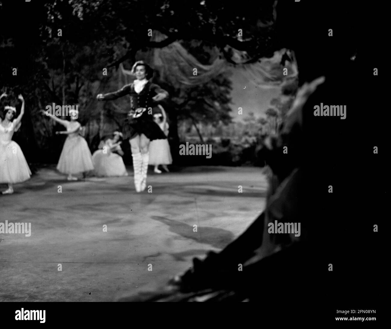 Dancer rudolph hi-res stock photography and images - Alamy