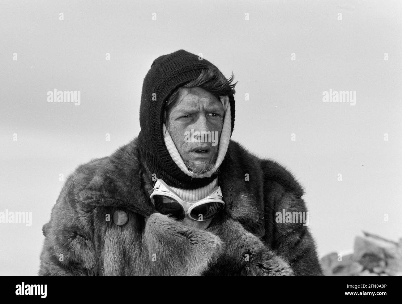 Mr john film hi-res stock photography and images - Alamy