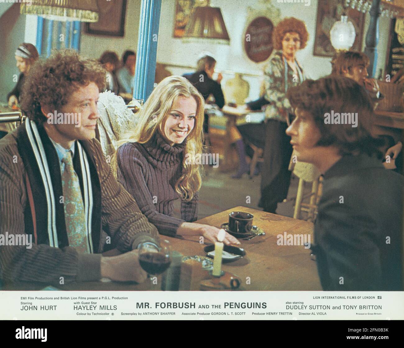 John mills 1971 hi-res stock photography and images - Alamy