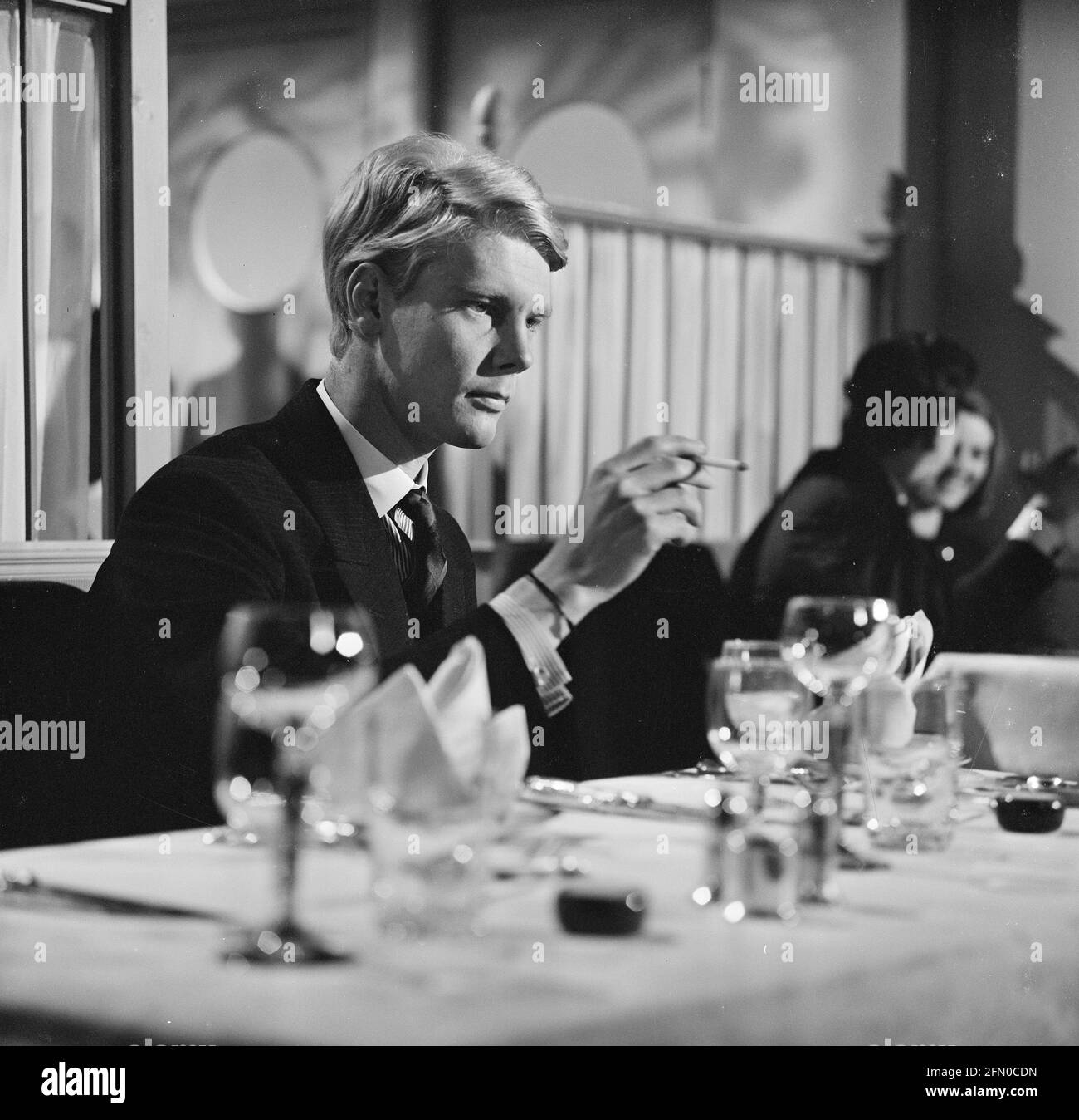 James fox the servant hi-res stock photography and images - Alamy