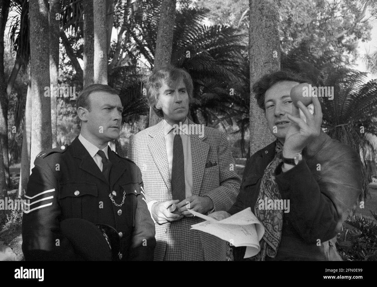 Edward woodward wicker man hi-res stock photography and images - Alamy