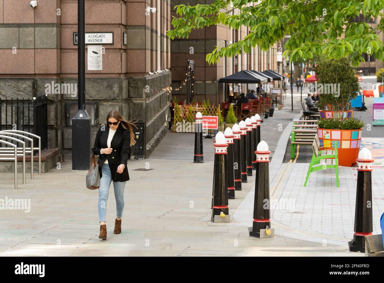 Aldgate, Middlesex street, city of london, england Stock Photo - Alamy