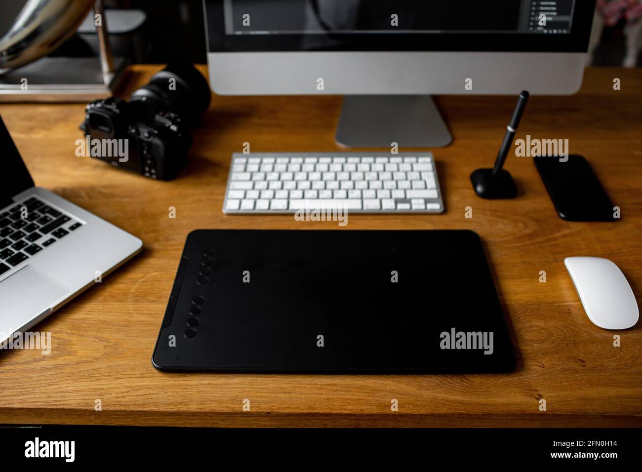 Illustrator drawing hi-res stock photography and images - Alamy