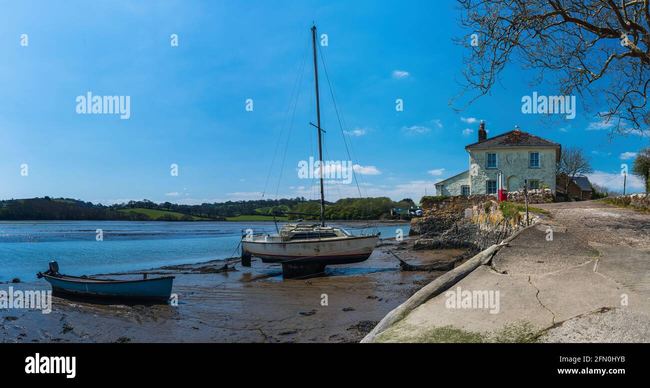 Sunny corner hi-res stock photography and images - Alamy