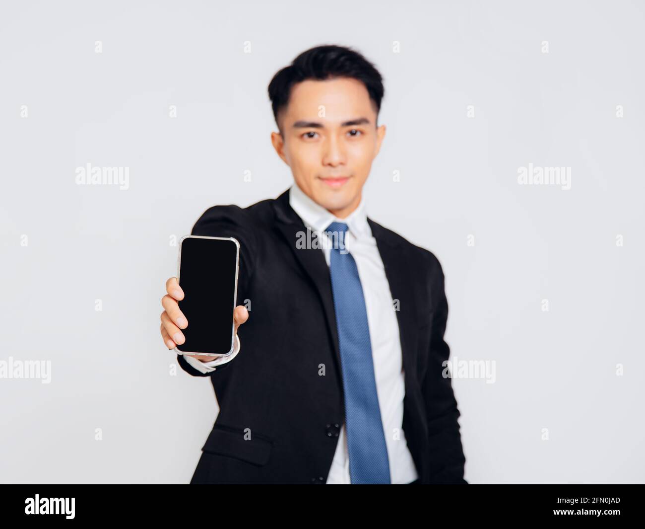 Showing screen of mobile hi-res stock photography and images - Alamy