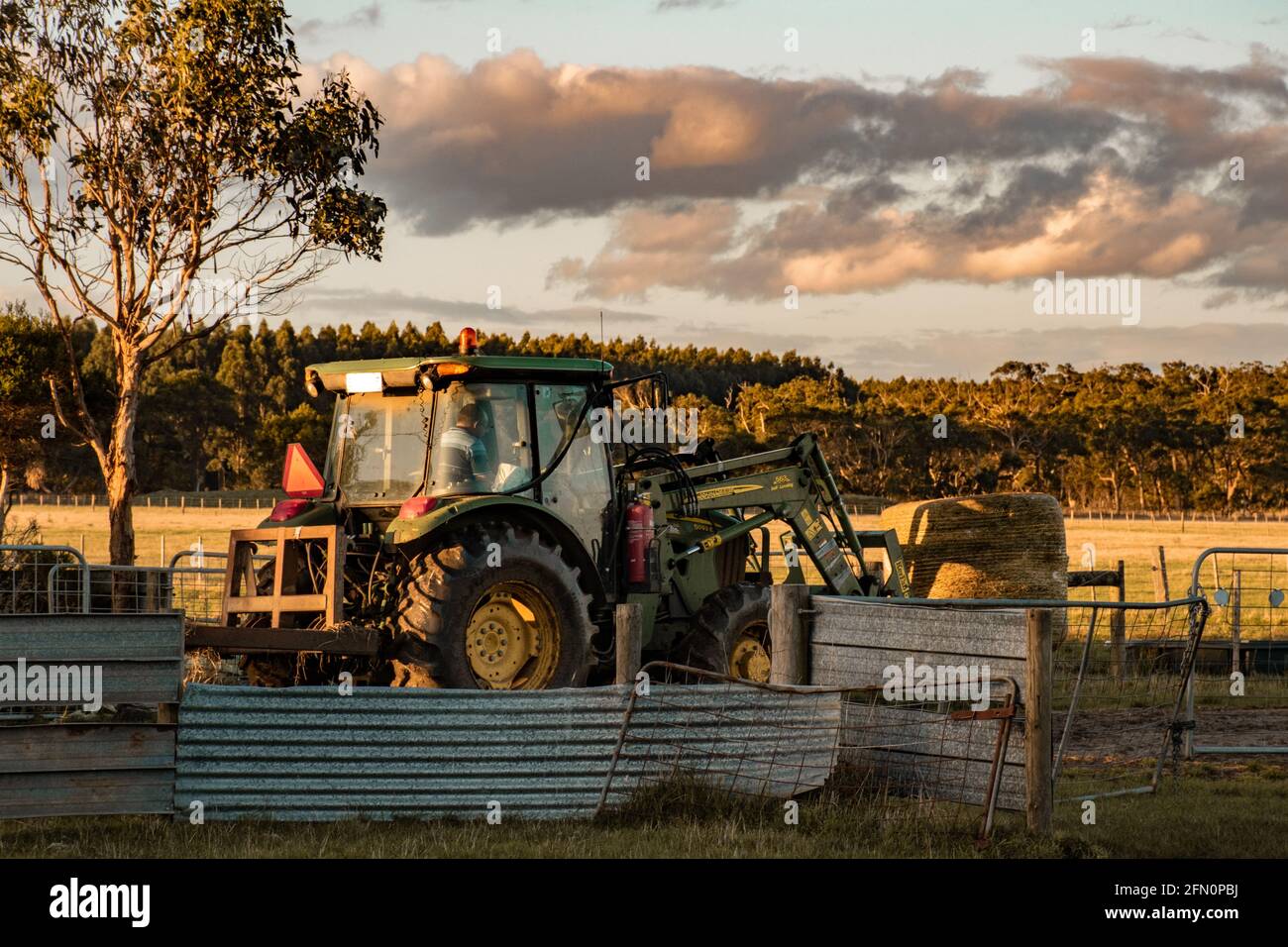 AUSSIE COUNTRY LIFESTYLE Stock Photo - Alamy