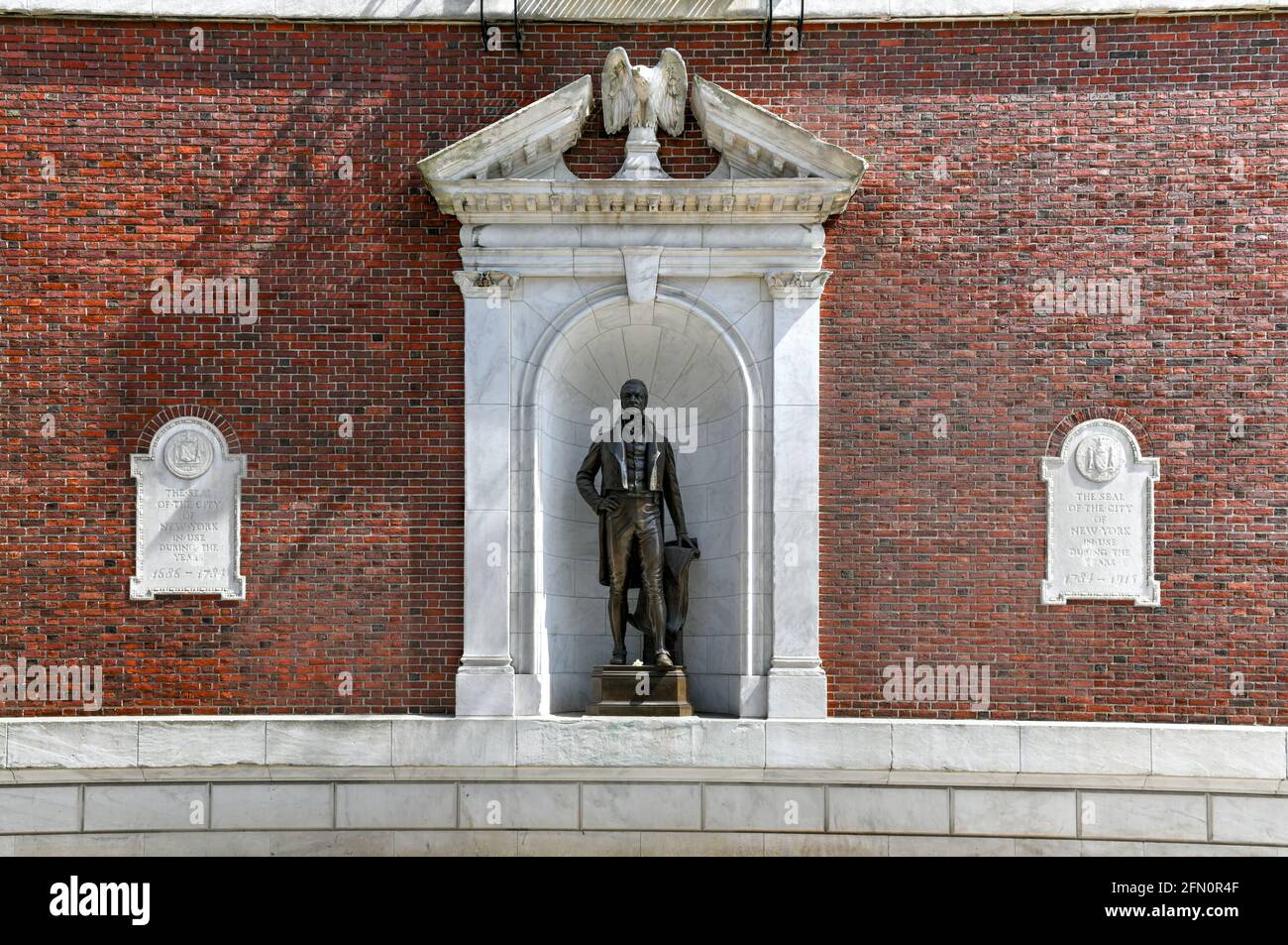 DeWitt Clinton statue at the entrance to the Museum of the City of New ...
