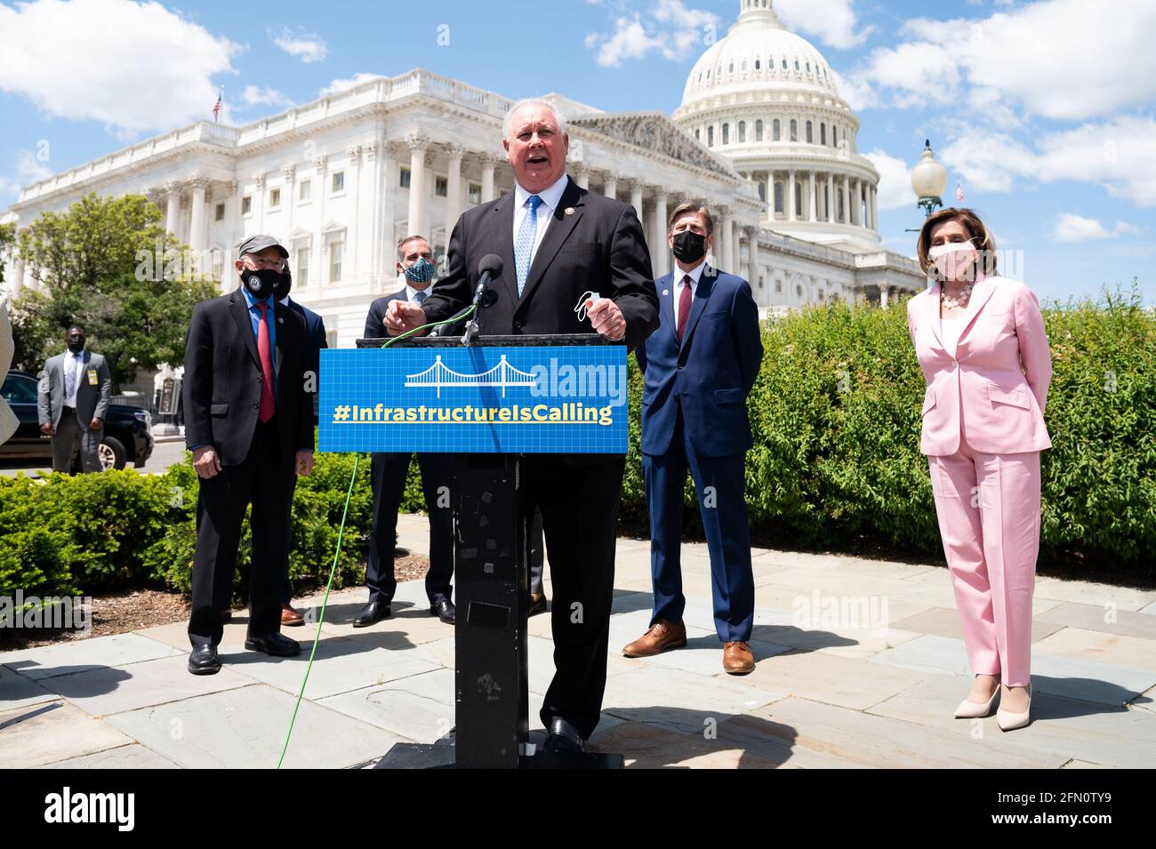 Sires hi-res stock photography and images - Alamy