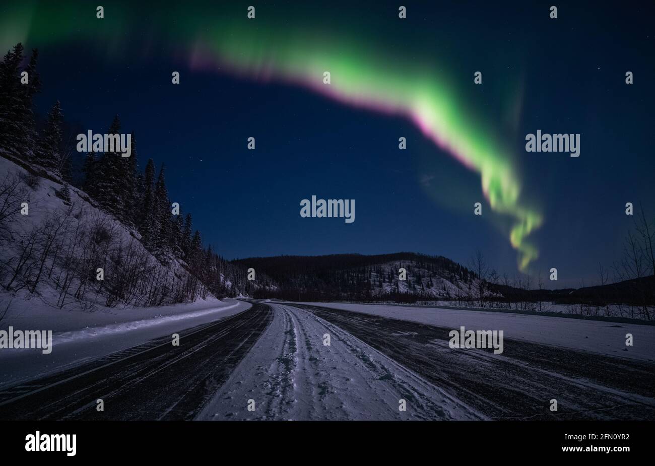 Alaska and night sky hi-res stock photography and images - Alamy