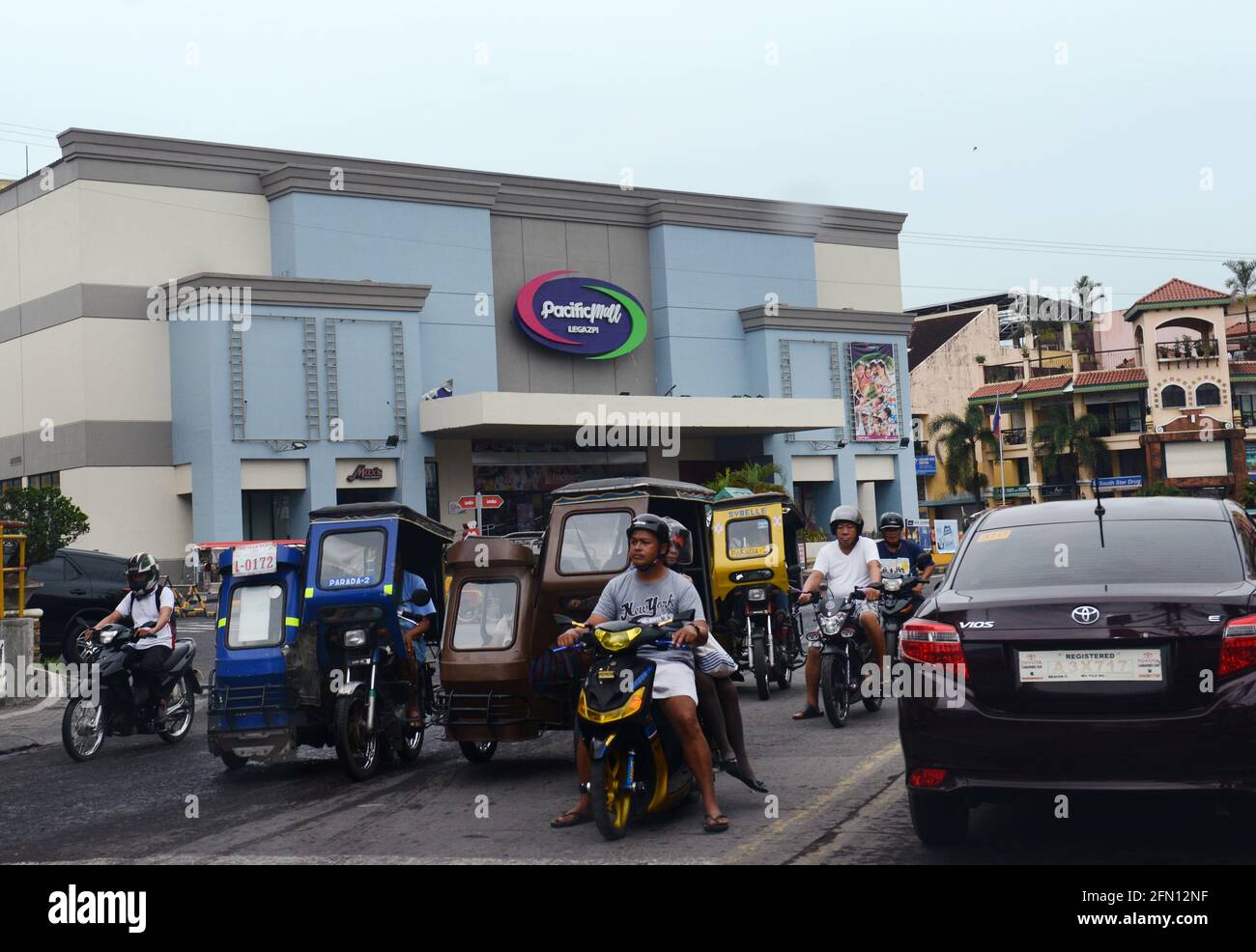 Pacific Mall Legazpi Logo Feel The Love And Create Lasting Memories At