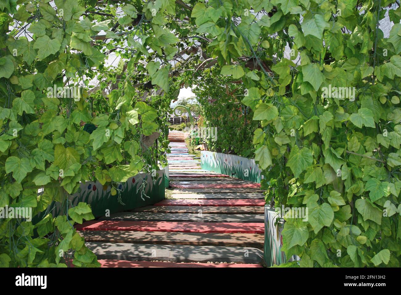 Beautiful garden gate hi-res stock photography and images - Alamy