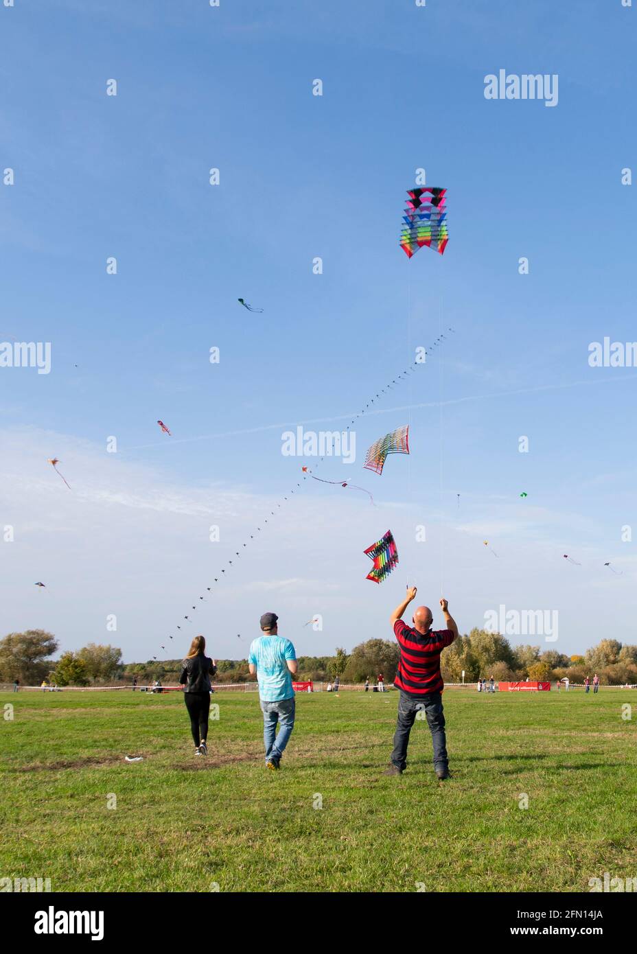 Moderation people hi-res stock photography and images - Alamy