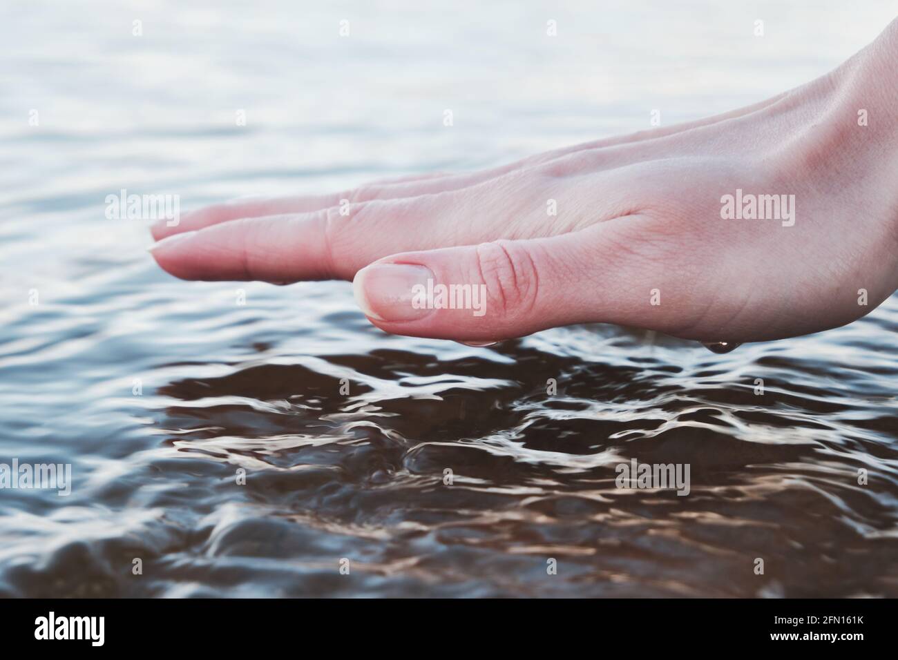 Human Hand Splashing Water High Resolution Stock Photography and Images ...