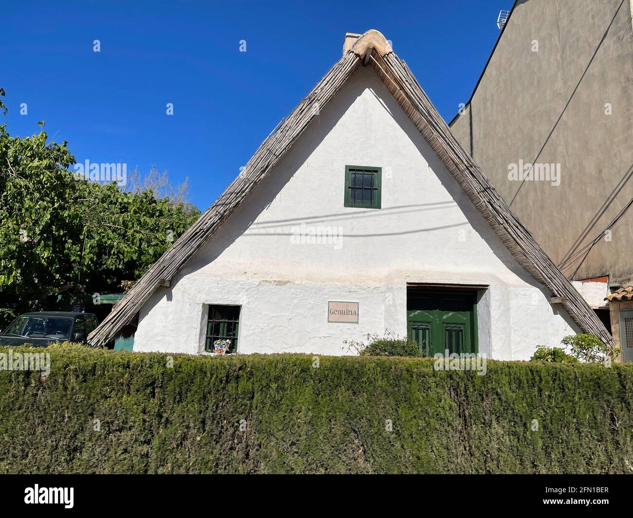 Typical house of the Valencian orchard Stock Photo - Alamy