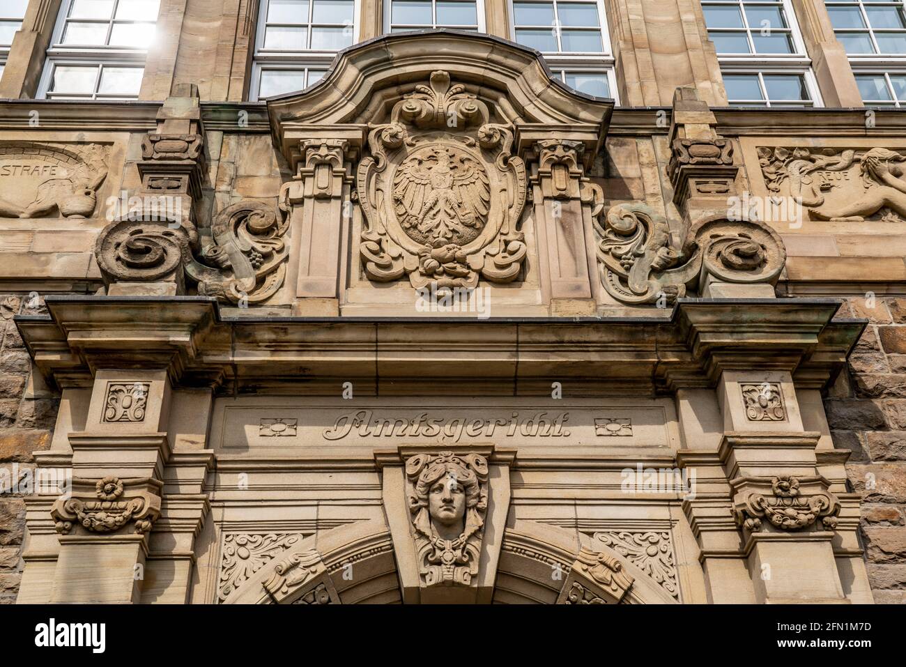 Judicial symbolism hi-res stock photography and images - Alamy