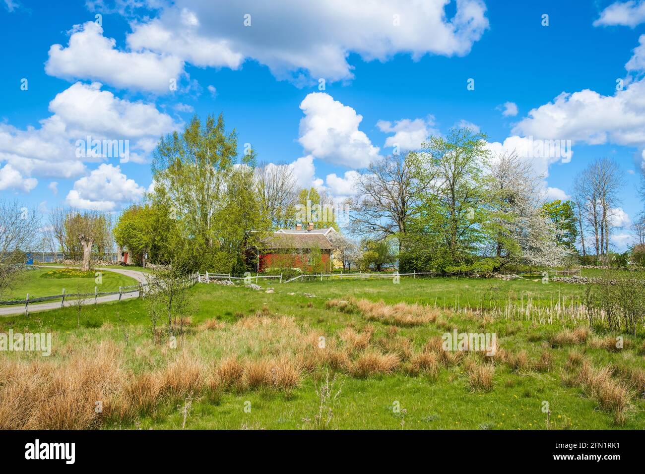 Farmstead tranquility hi-res stock photography and images - Alamy