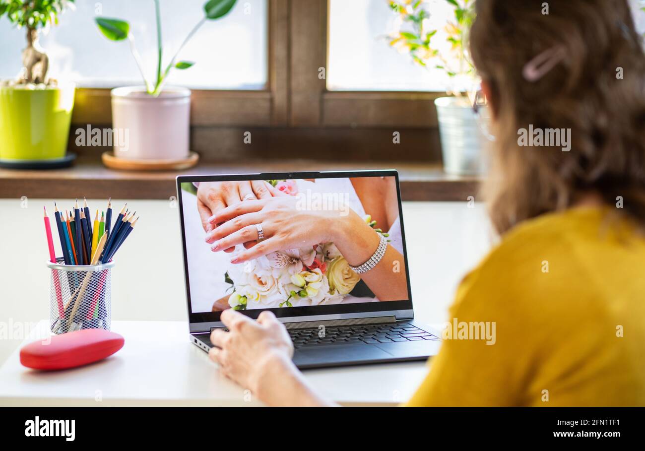 woman entrepreneur making her website Stock Photo - Alamy