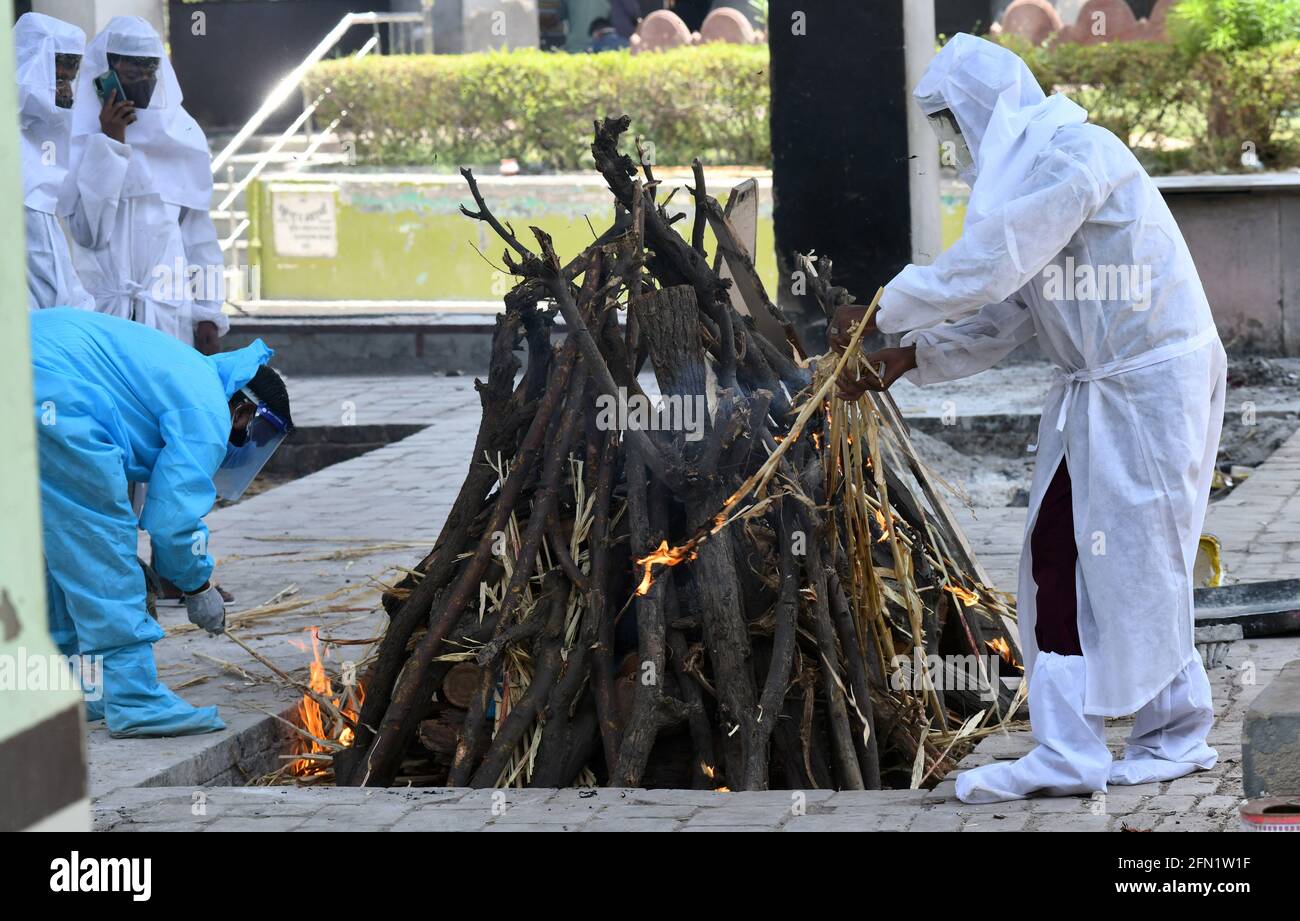 India funeral indian hindu tradition ceremony traditional culture ...