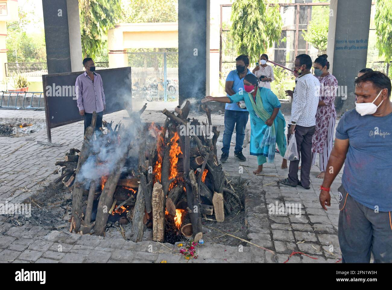 India funeral indian hindu tradition ceremony traditional culture ...