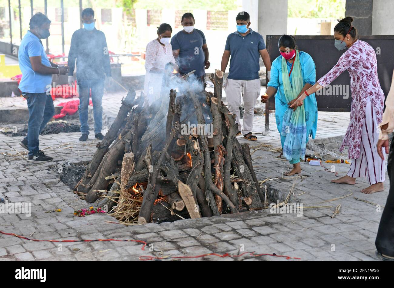 India funeral indian hindu tradition ceremony traditional culture ...