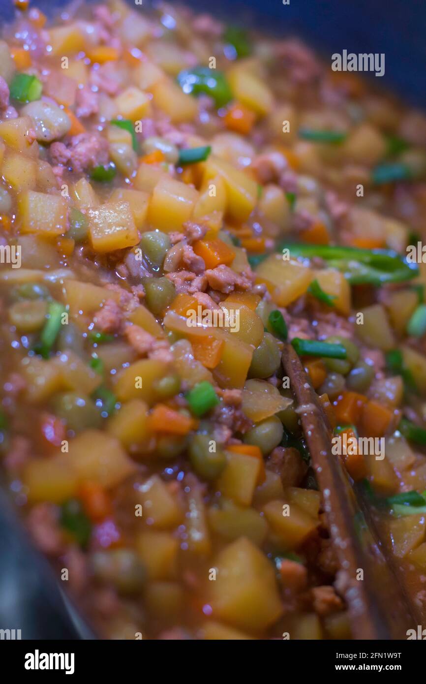 Filipino cooking hi-res stock photography and images - Alamy