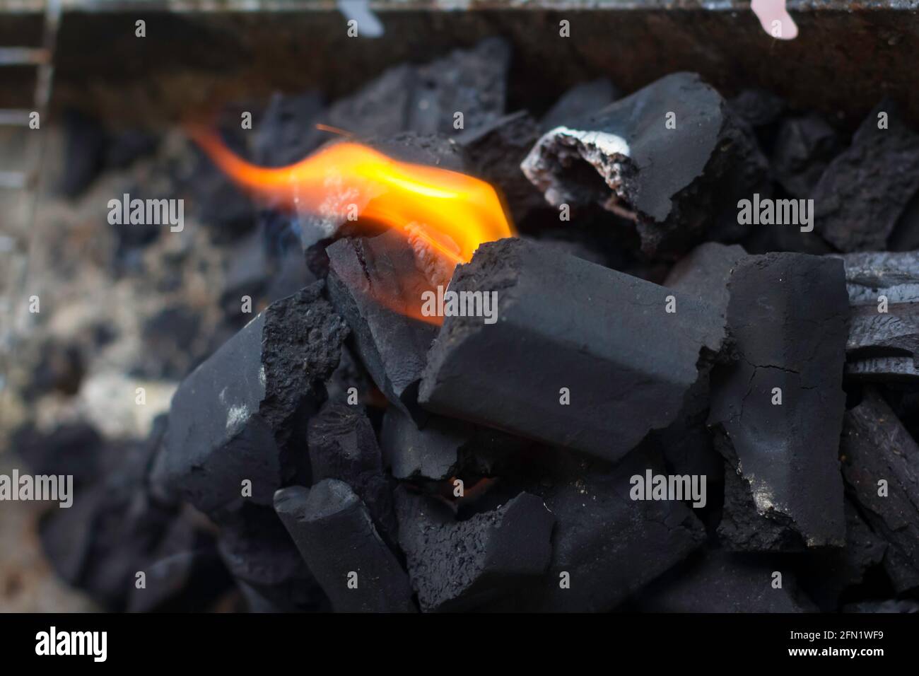 Barbecue coal fire hi-res stock photography and images - Alamy