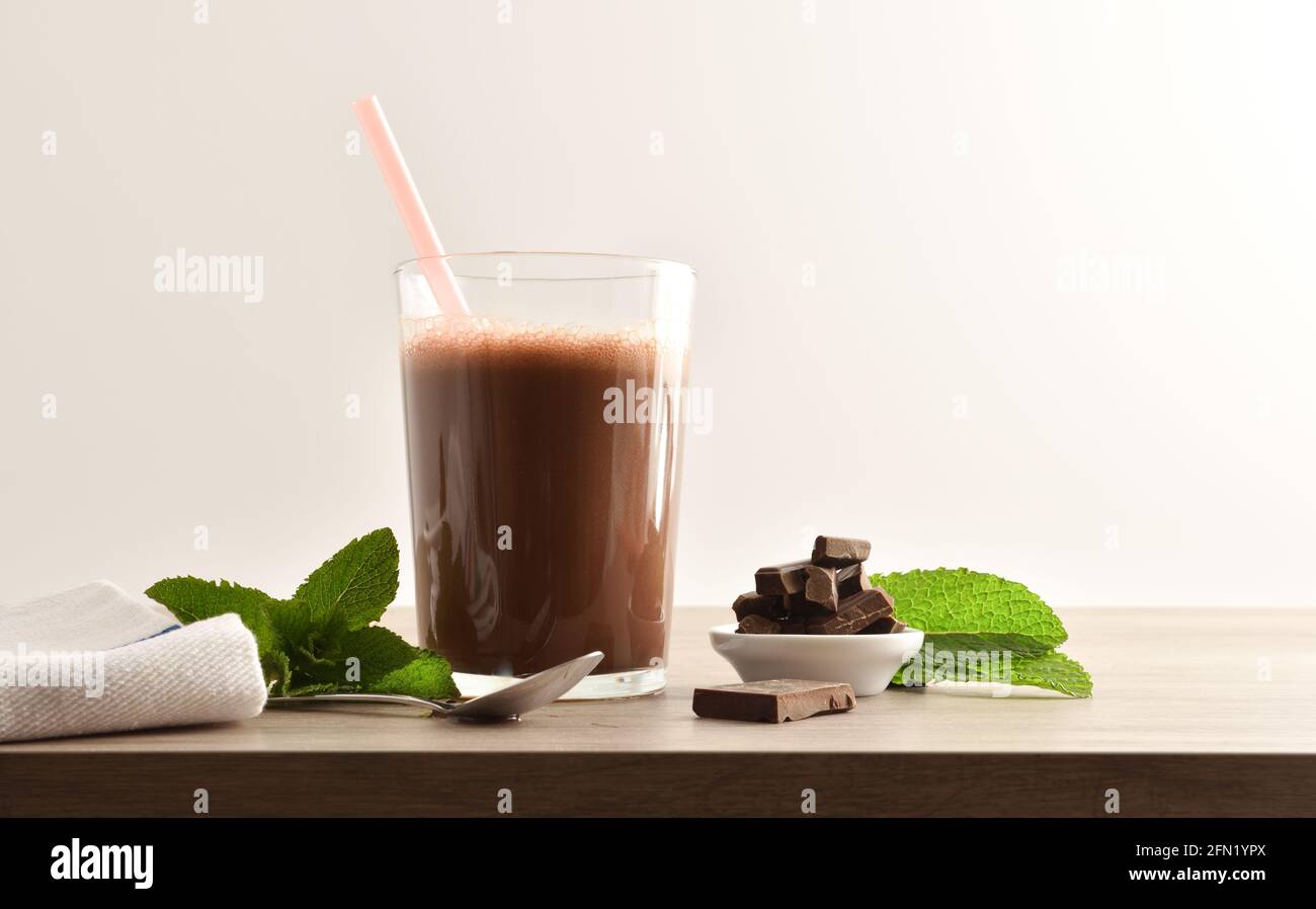 Glass chocolate milkshake hi-res stock photography and images - Alamy