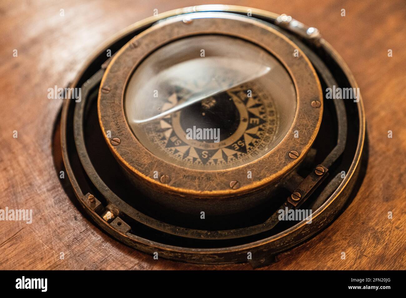Old compass close up shot hi-res stock photography and images - Alamy