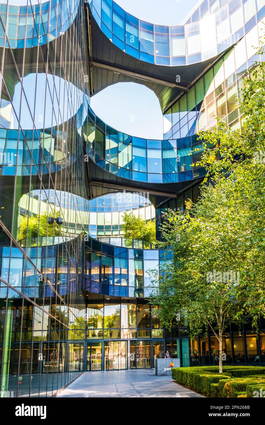 Pwc more london more london hi-res stock photography and images - Alamy