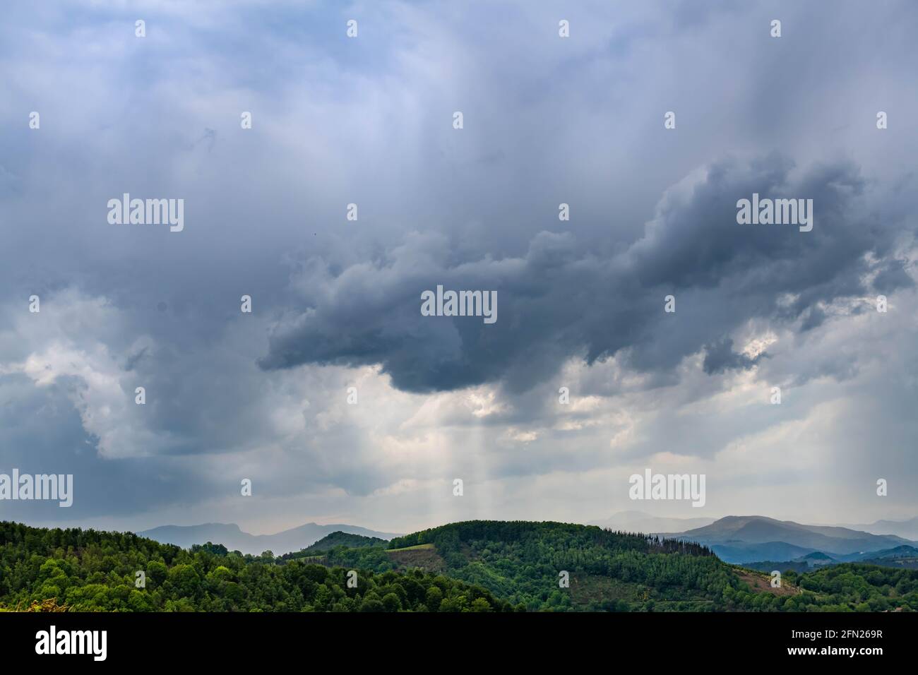 Stormy scenery hi-res stock photography and images - Alamy