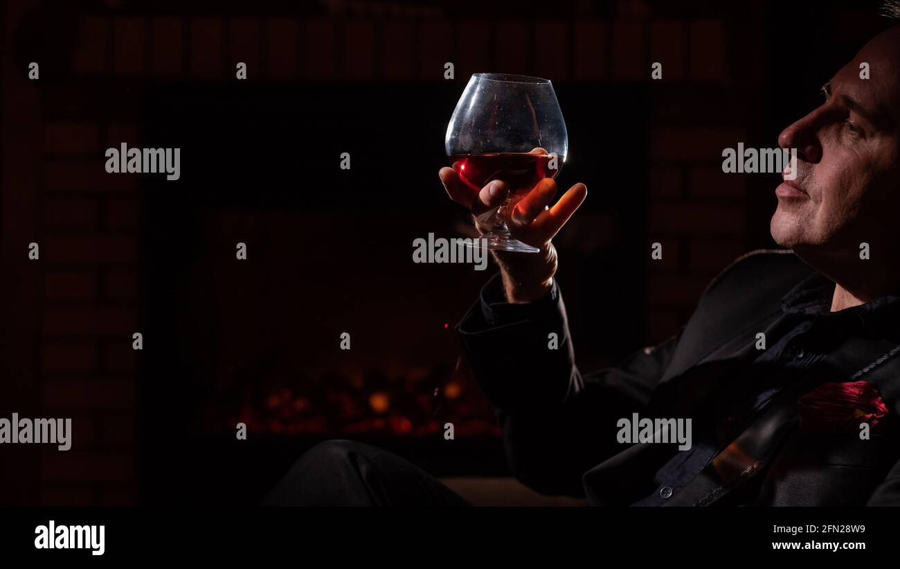 Businessman drinking scotch hi-res stock photography and images - Alamy