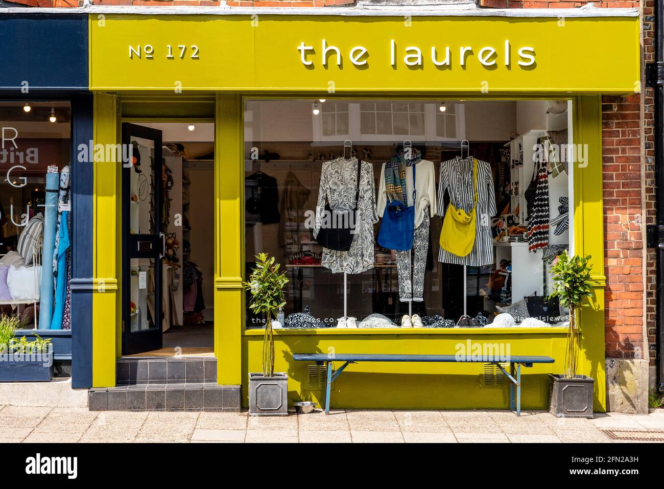 High up clothes hi-res stock photography and images - Alamy