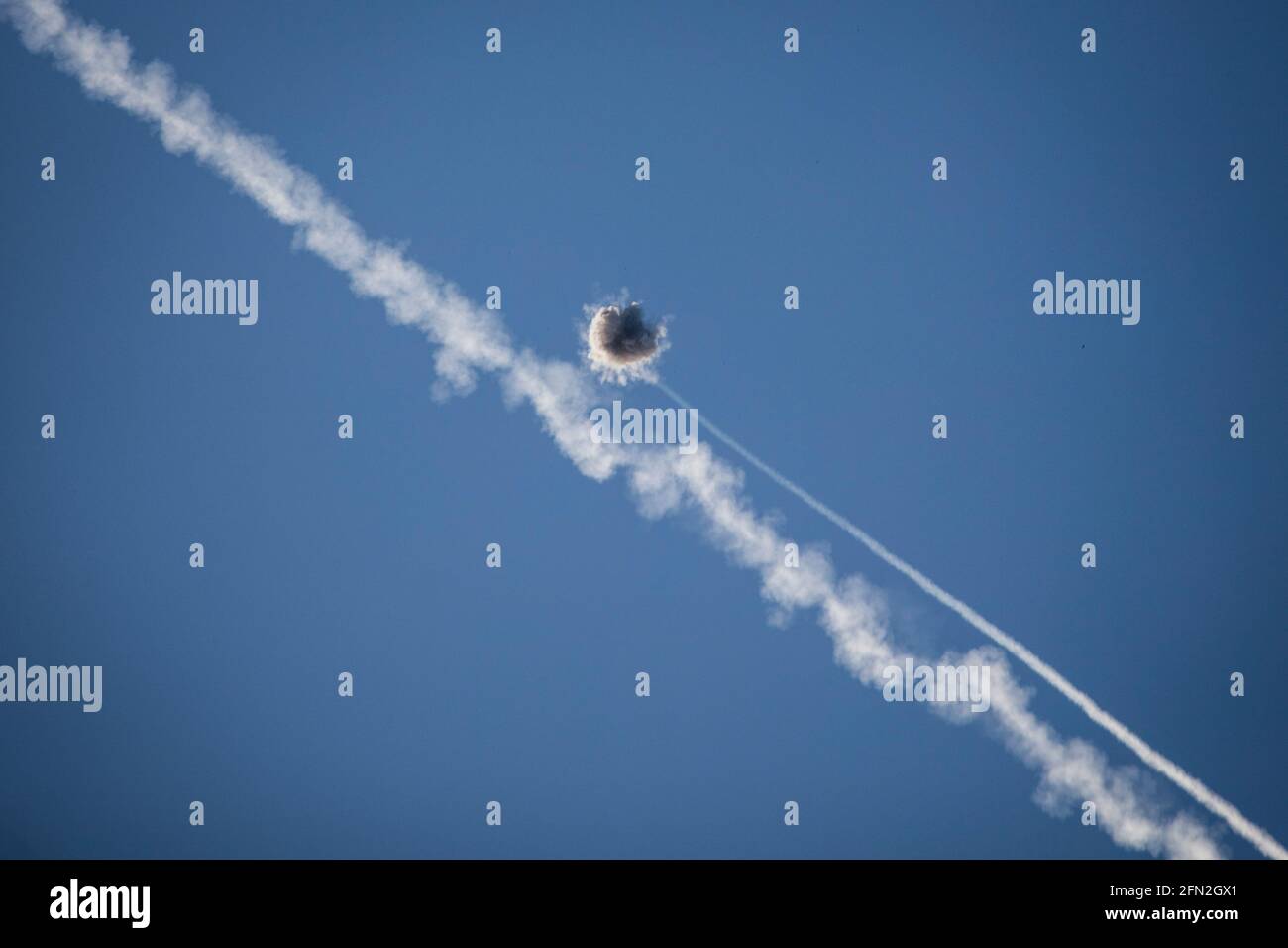 Sderot, Israel. 13th May, 2021. An Israeli iron dome rocket intercepts ...