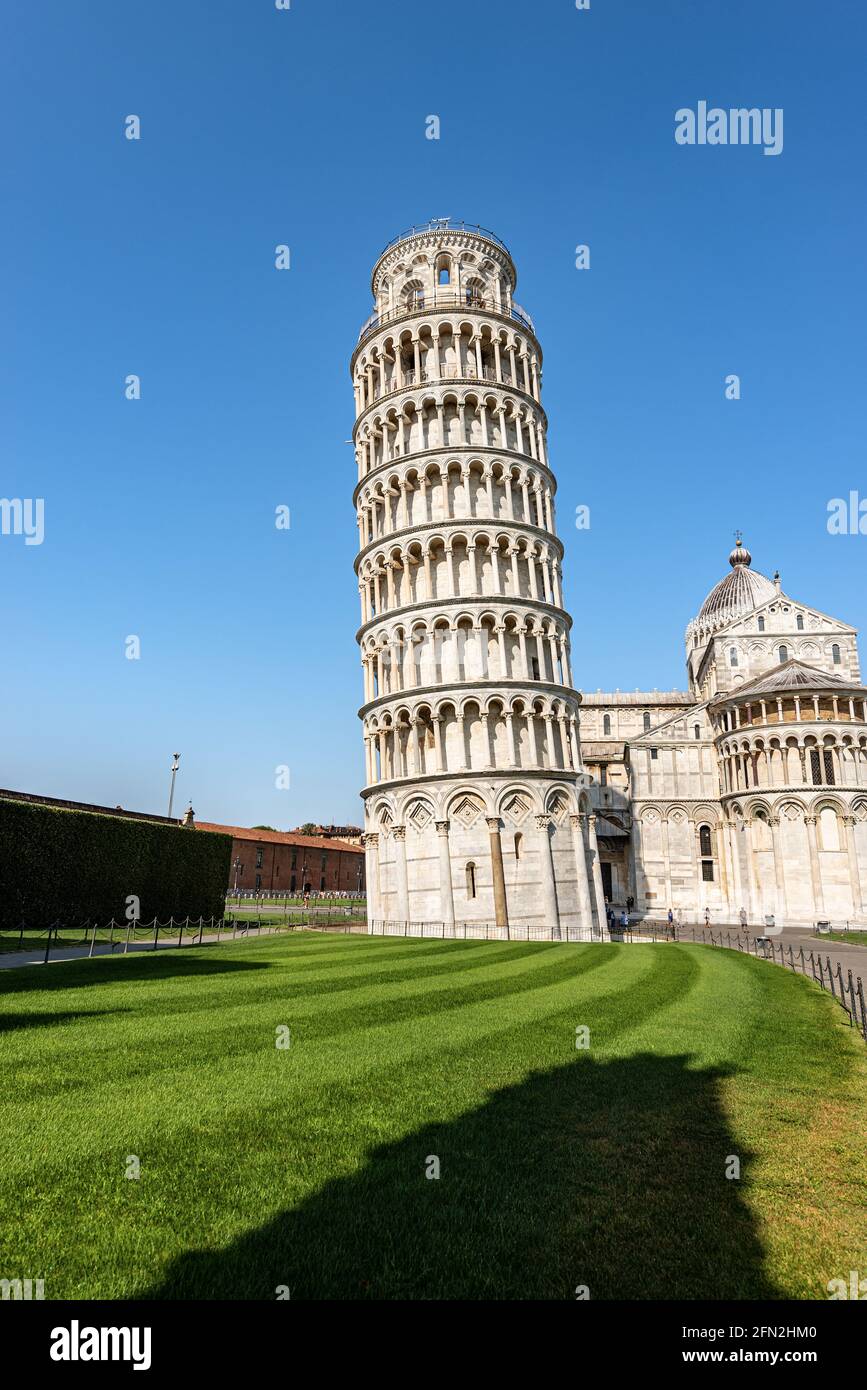 The Leaning Tower of Pisa and the Cathedral (Duomo di Santa Maria ...