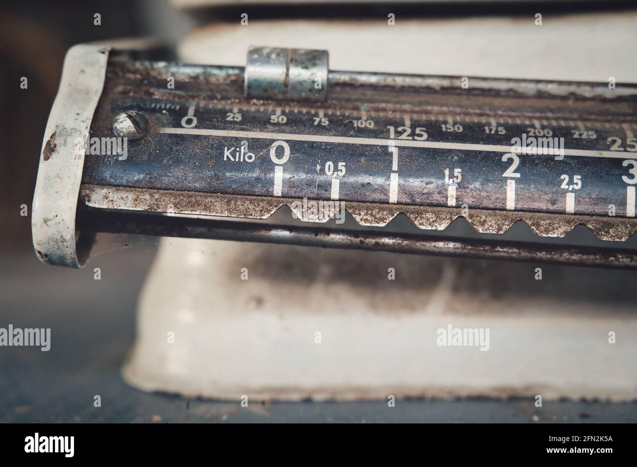 Vintage weight baby scale hi-res stock photography and images - Alamy