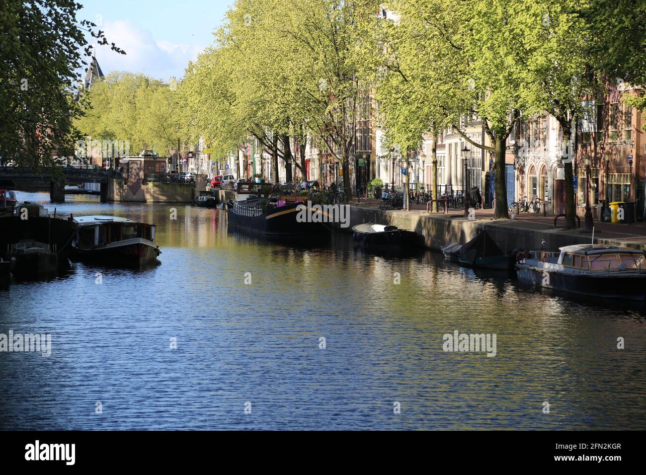 One of the traditional channels of the city of Amsterdam Stock Photo ...