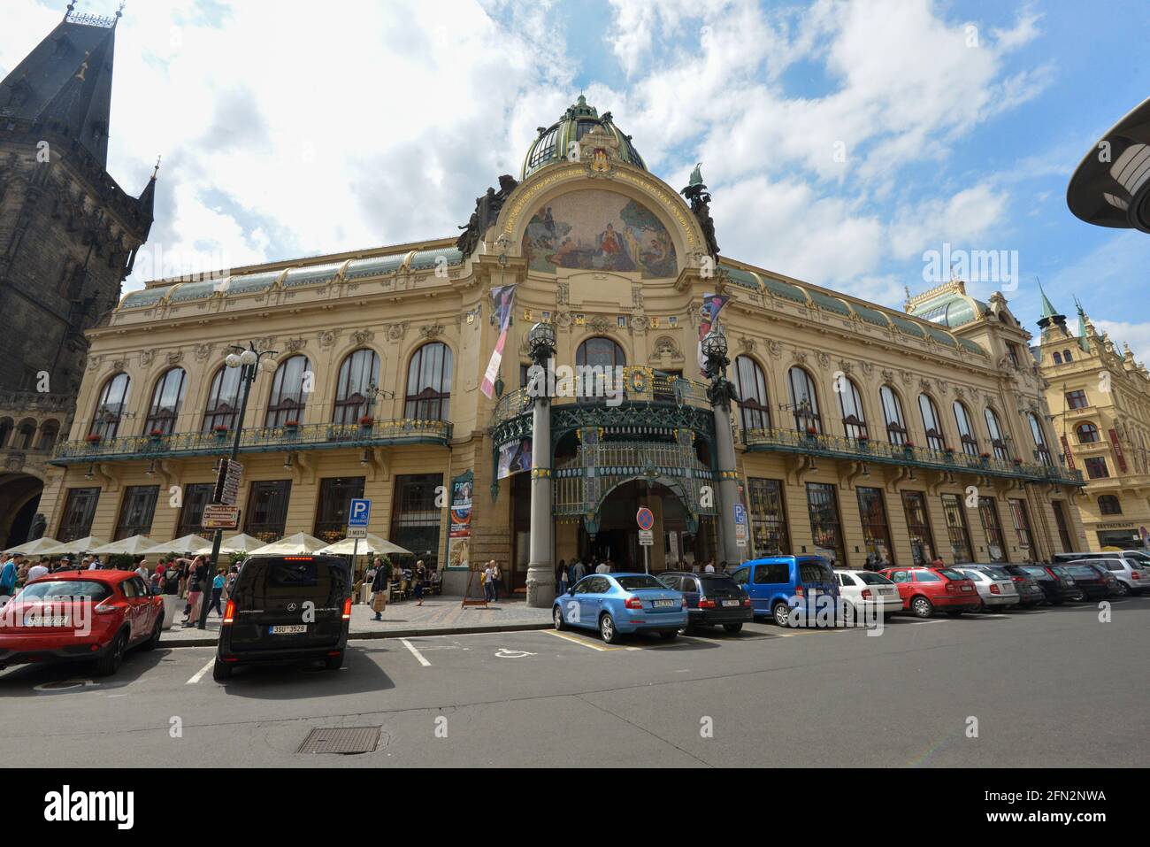 Prague Opera House High Resolution Stock Photography and Images - Alamy