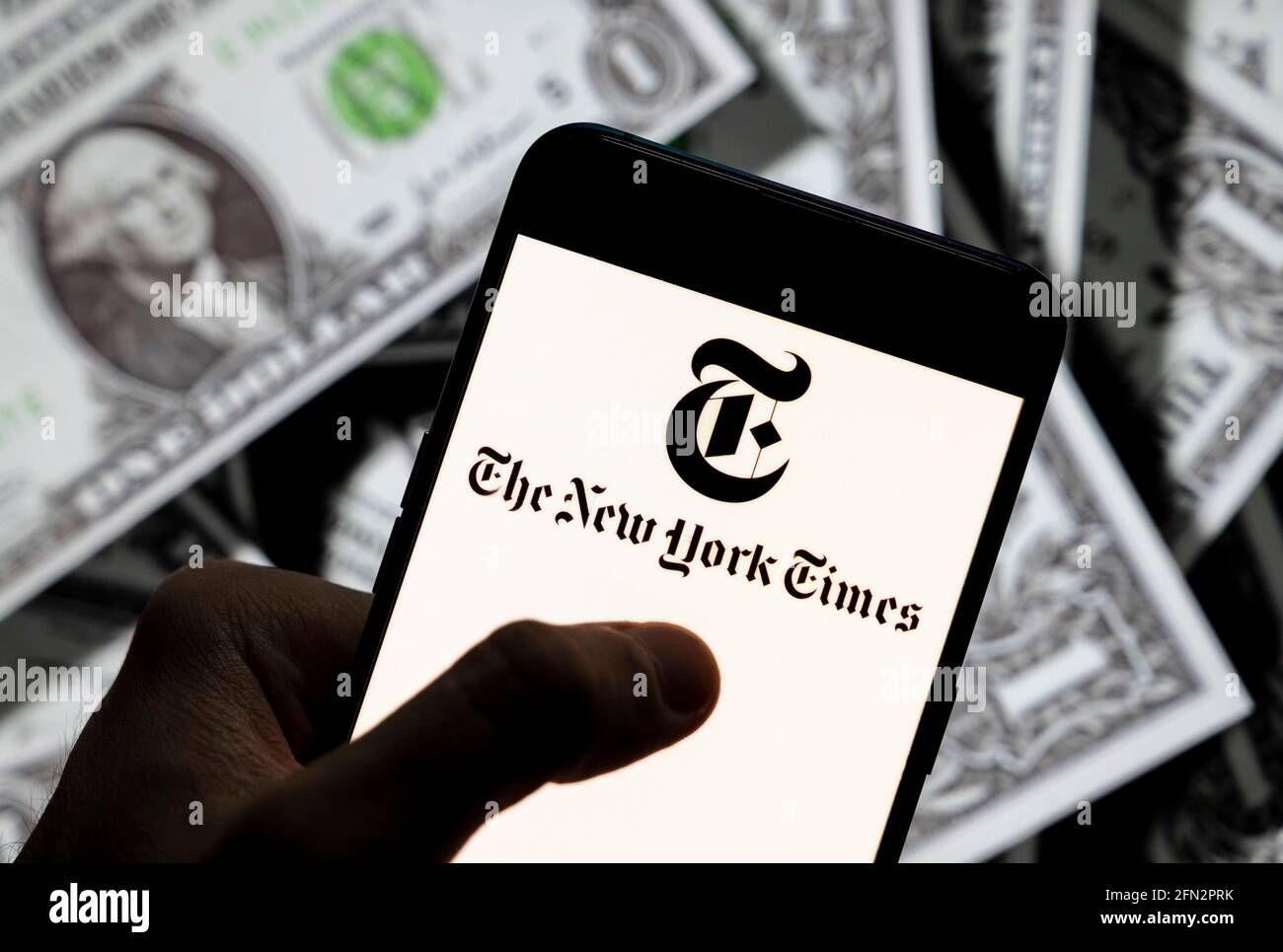 Nyt app hi-res stock photography and images - Alamy