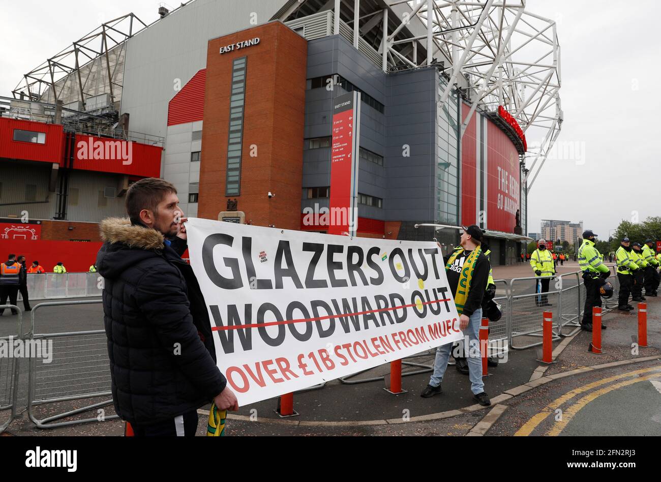 Manchester, UK. 13th May, 2021. Fans protest against the Glazers ...